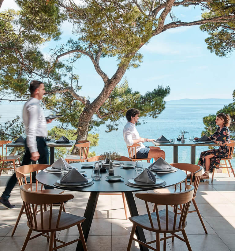 Restorani uz najljepše plaže u Dalmaciji - Bluesun Hoteli